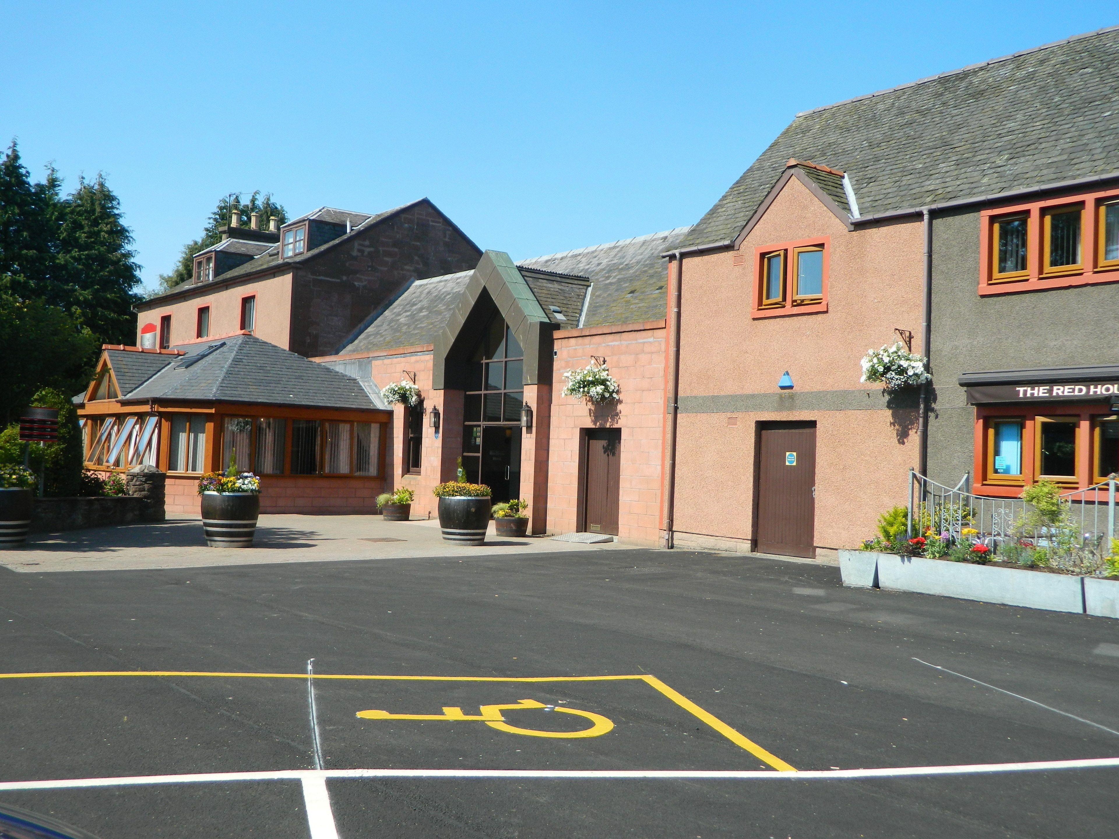 HOTEL RED HOUSE | ⋆⋆⋆ | COUPAR ANGUS, UNITED KINGDOM | SEASON DEALS ...