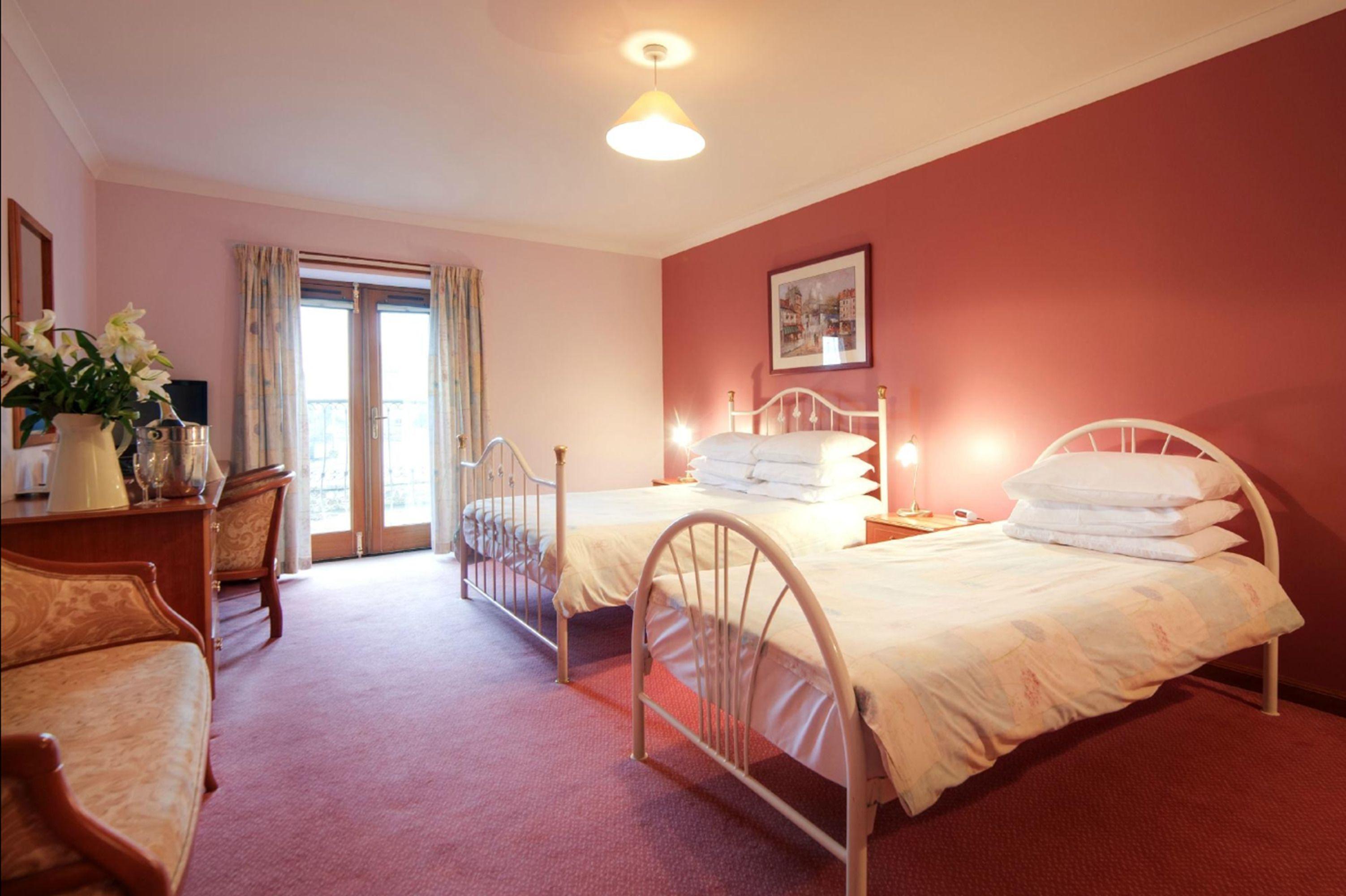 HOTEL RED HOUSE | ⋆⋆⋆ | COUPAR ANGUS, UNITED KINGDOM | SEASON DEALS ...